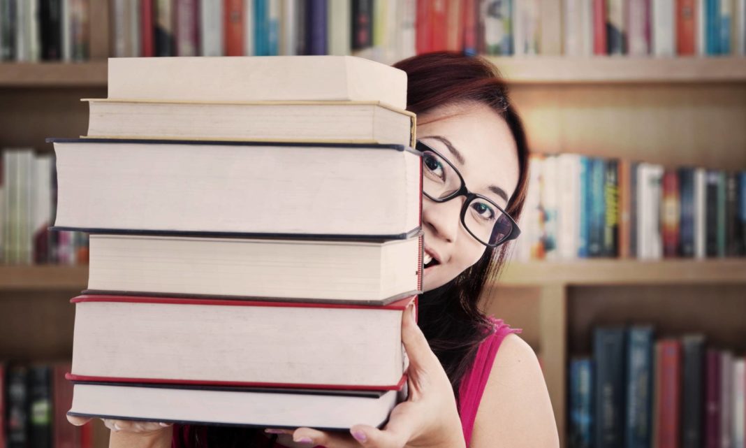 How To Read And Finish Thick Books?