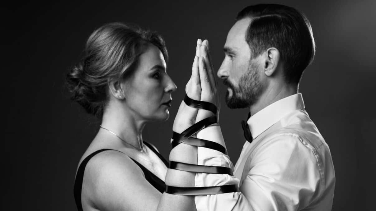 How Is Co-Dependency A Plague To Romantic Relationships?