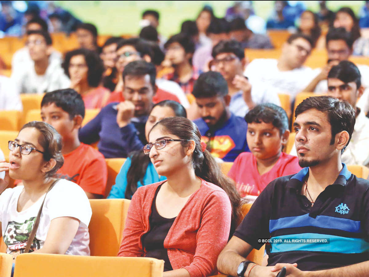 Why Are 4 Students Dropping Out Of IIT Every Day?