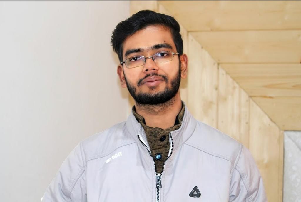 Vivek Singh, a successful entrepreneur with an amazing growth journey ...