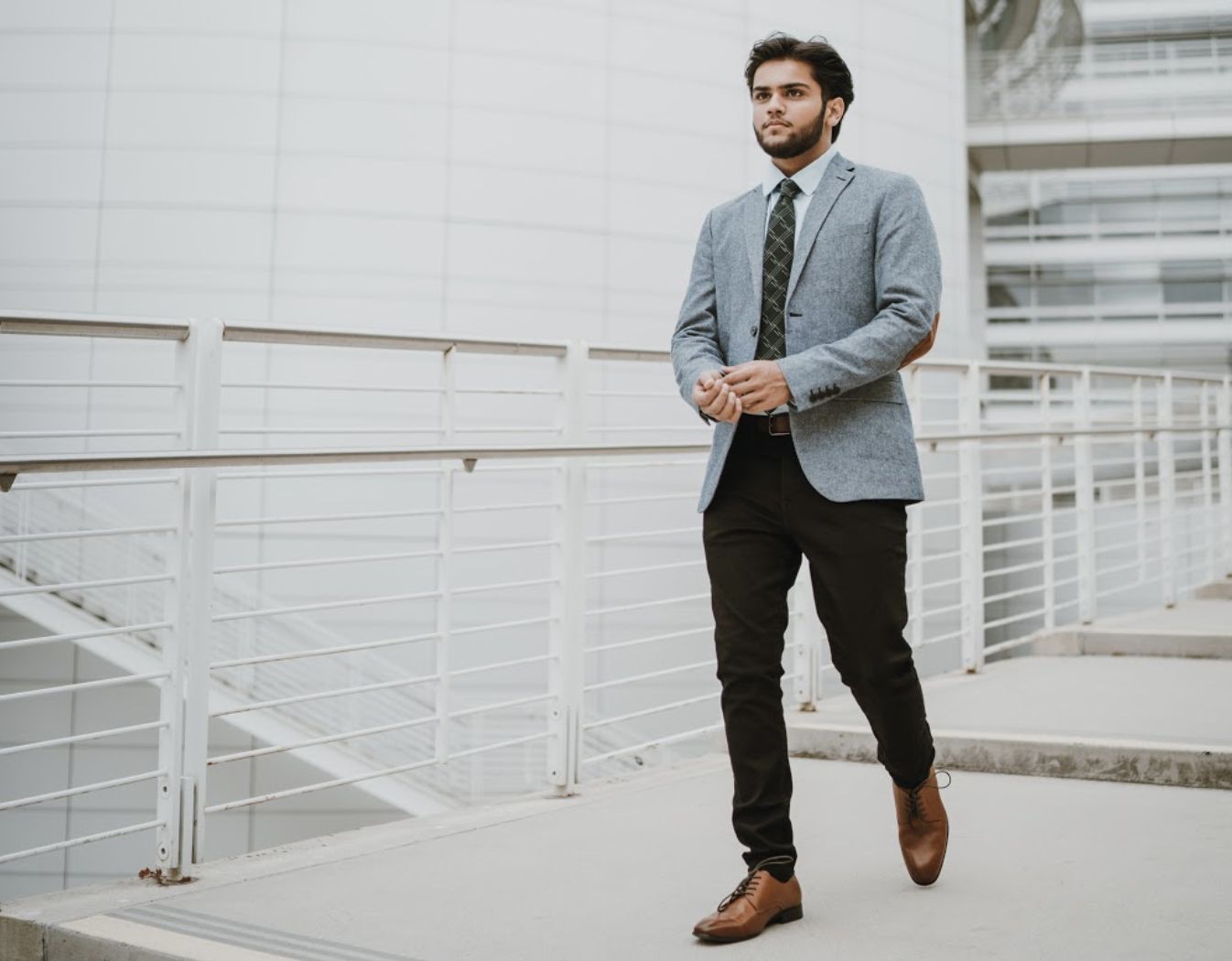 Only 18 Years Old and Making a Name for Himself in the World of Stocks ...
