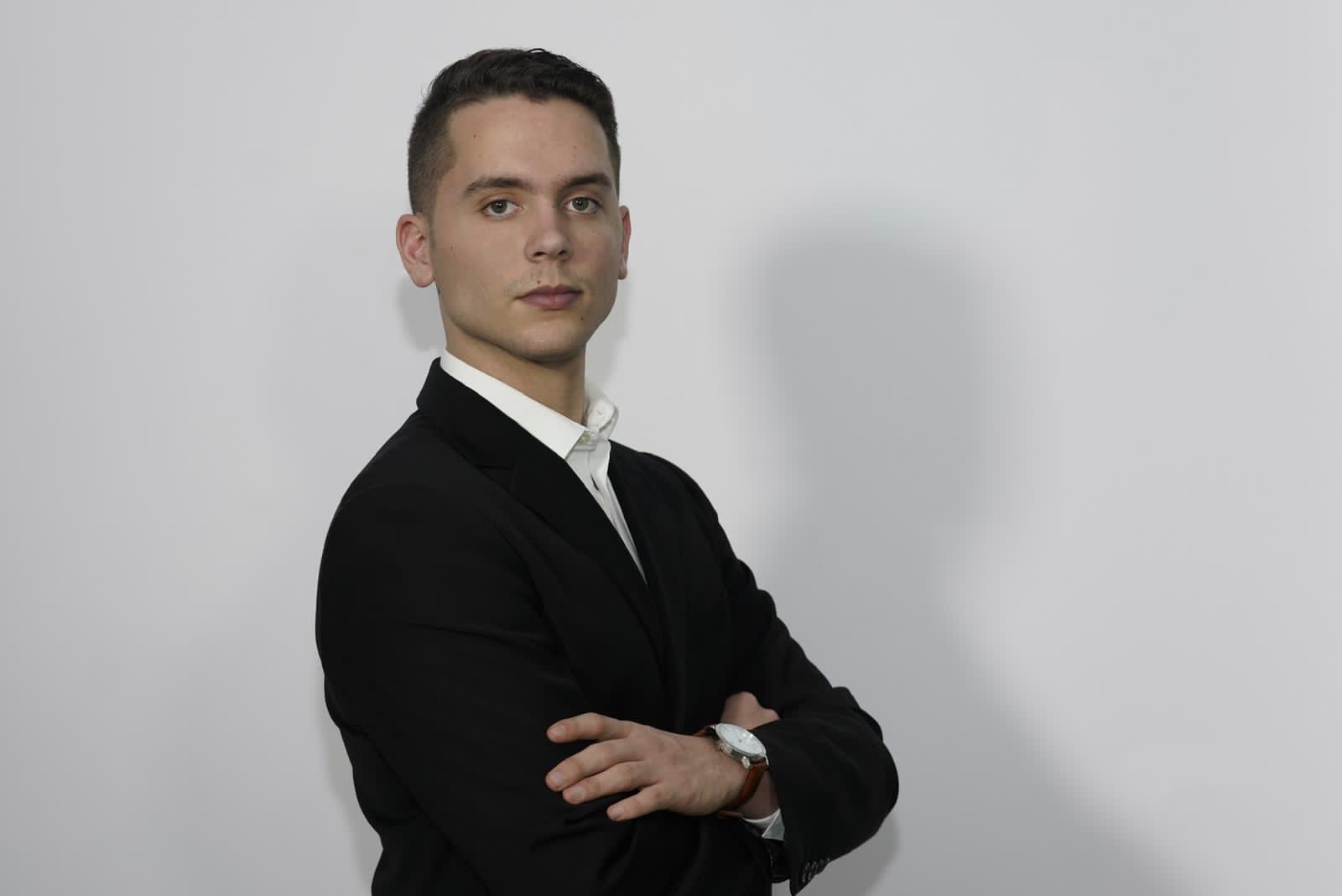 Ariel Benitez: One of the best Cryptocurrency experts from Canada in 2020