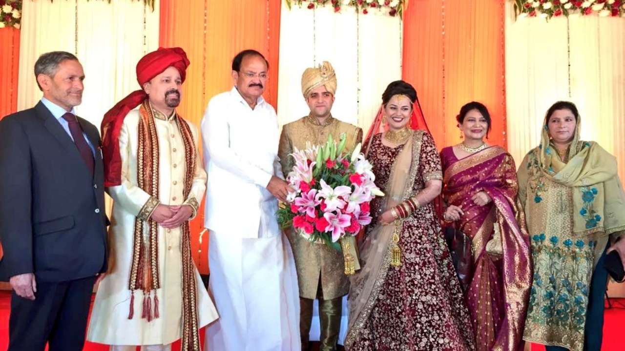 What's All The Fuss Behind The Split Of IAS Couple Tina Dabi And Athar ...