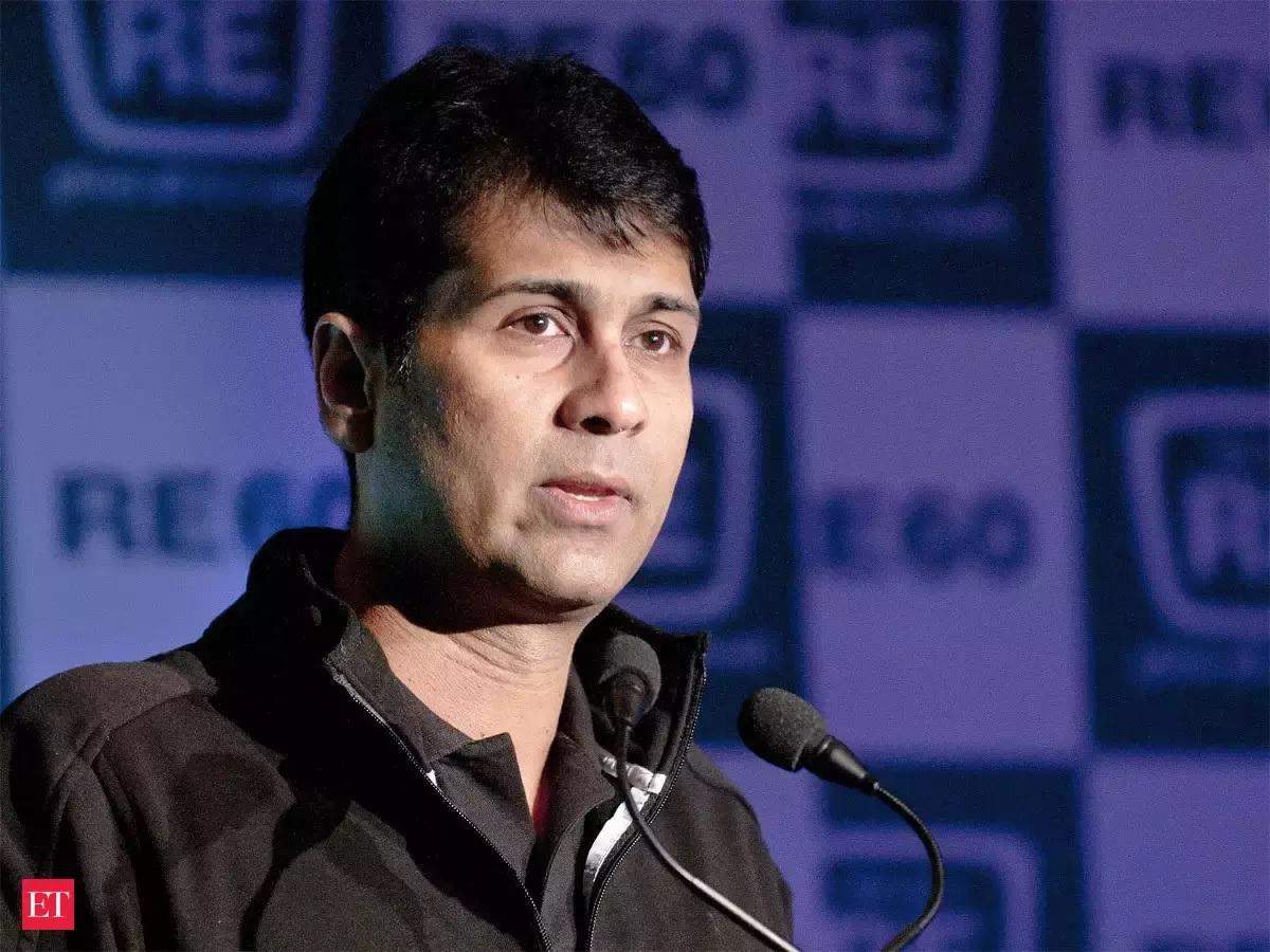 Rajiv Bajaj Mocks OLA, OLA Chief Hits Back In A War Of Words