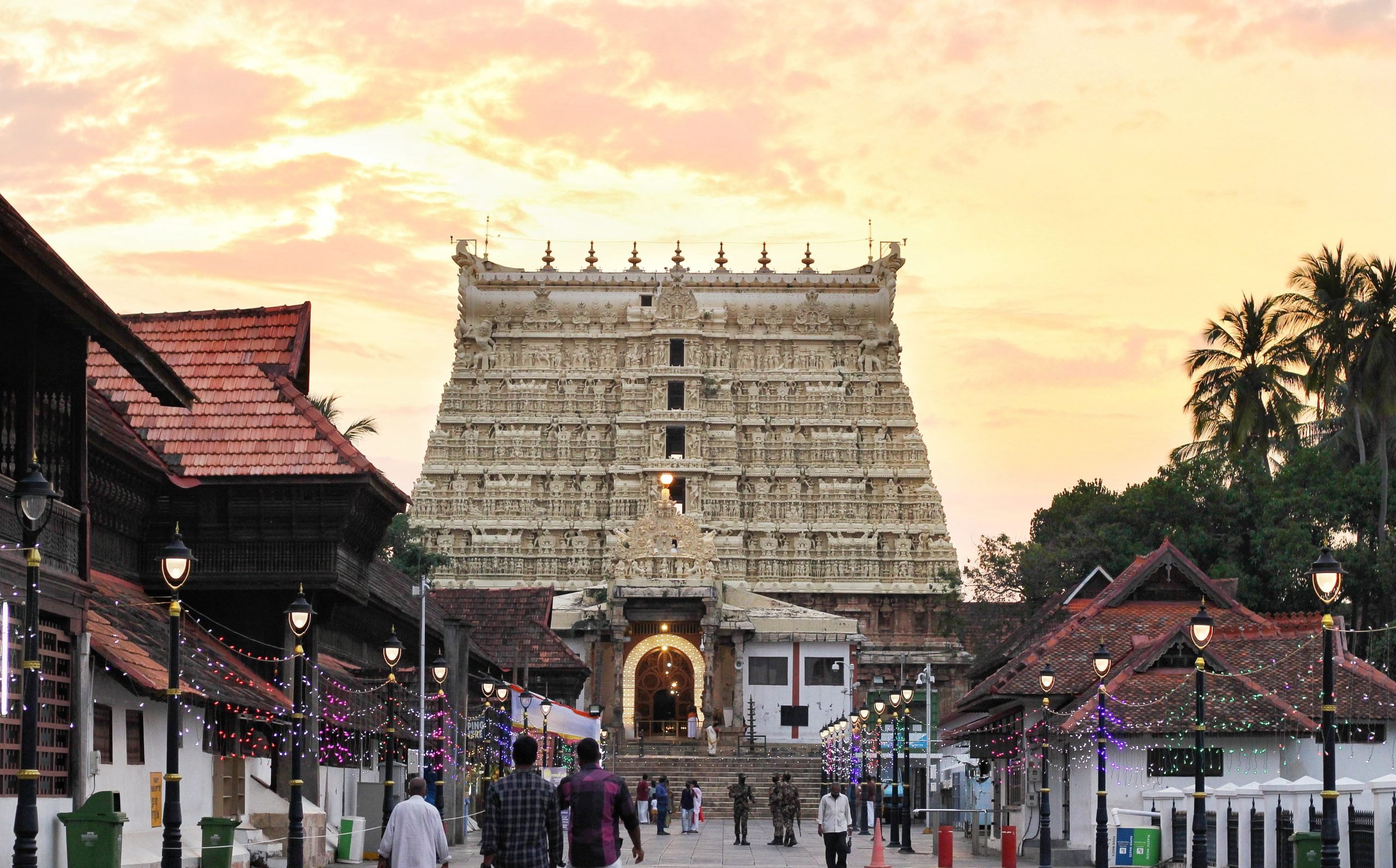 Padmanabhaswamy Temple ‘Vault B’ in Kerala: The Only "Cursed ...