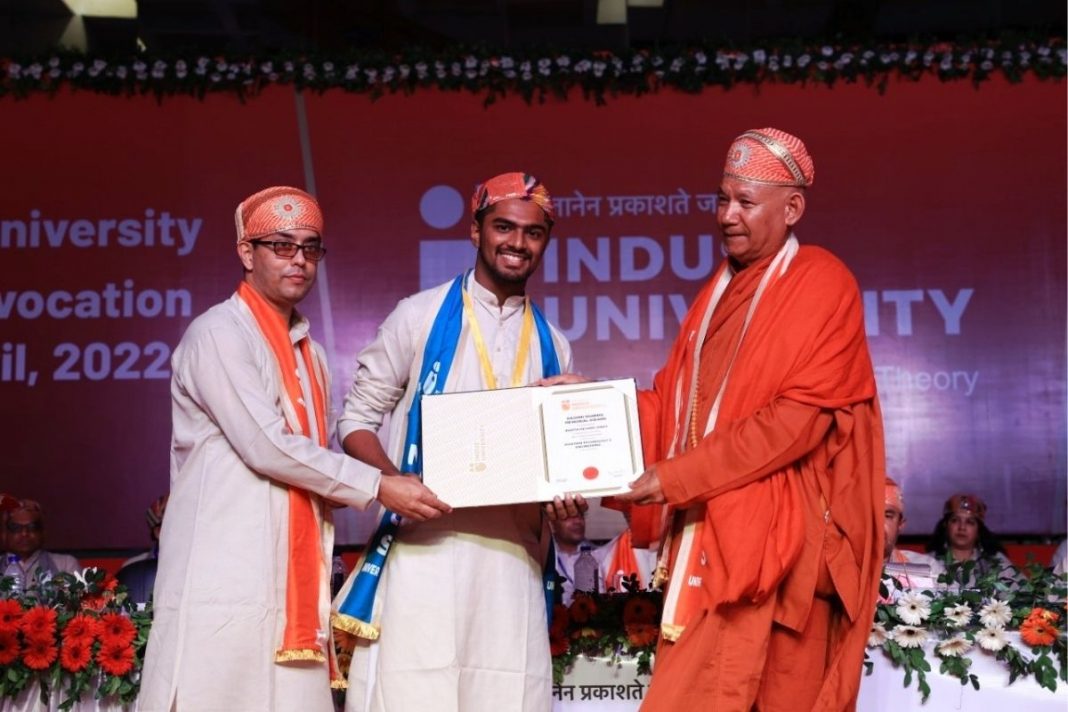 Indus University holds 6th convocation, 1,068 students awarded degrees