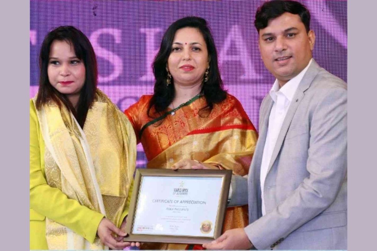 Tiska Miss &Mrs India and Mrs India one in a Million under umbrella of ...