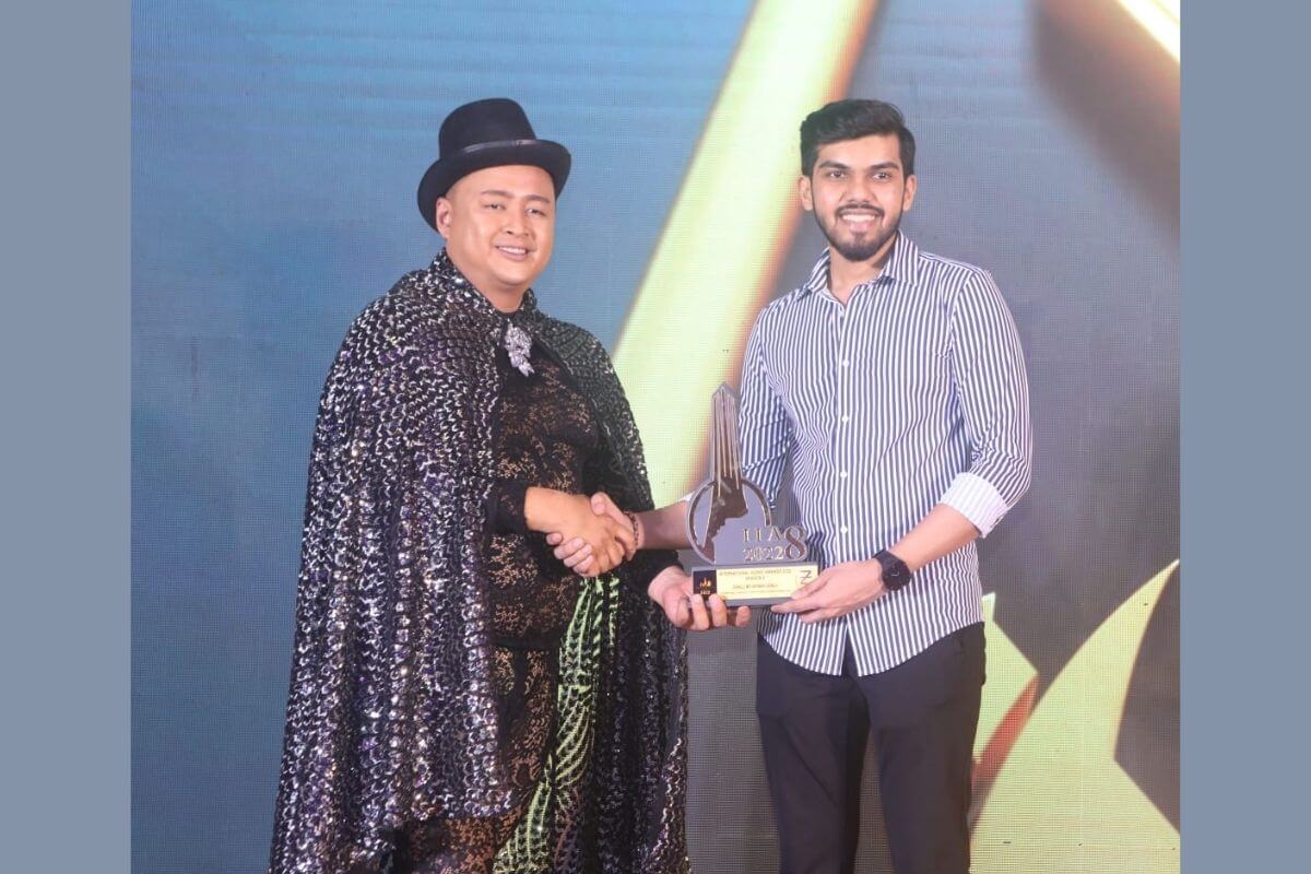 Mumbai resident Shrey Karia Awarded as the youngest businessman in India