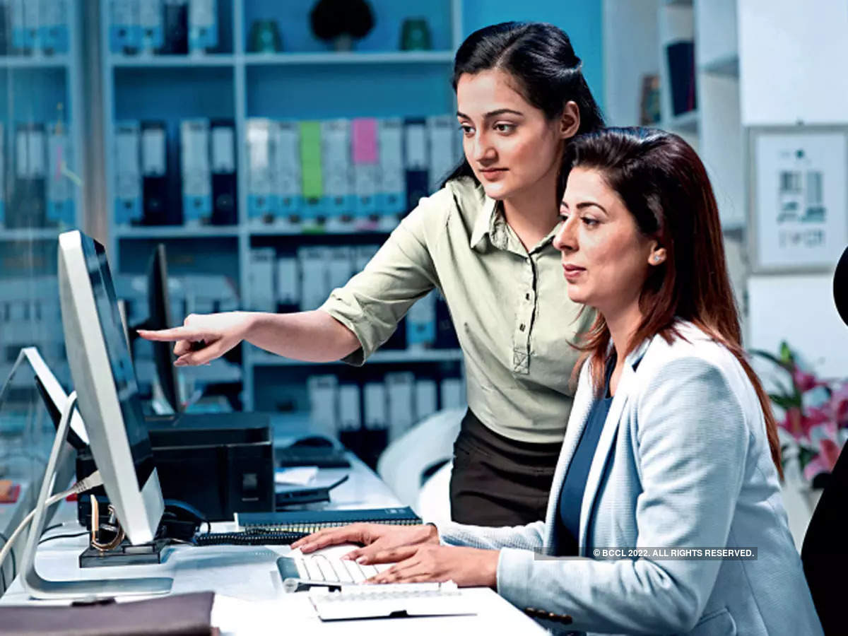 Here’s Why Women In India At Higher Positions Switch Jobs At A Fast Rate