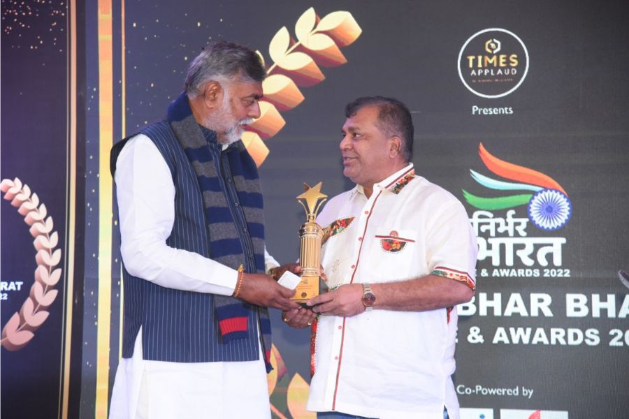 Ramkumar Pal bestowed with Atma-Nirbhar Bharat Conclave & Awards 2022 for his noble service to ...