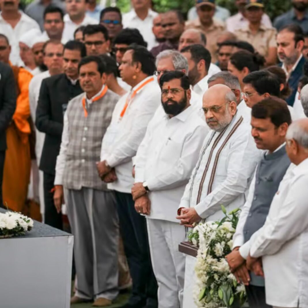 In Pics: Important People Who Attended Ratan Tata's Funeral
