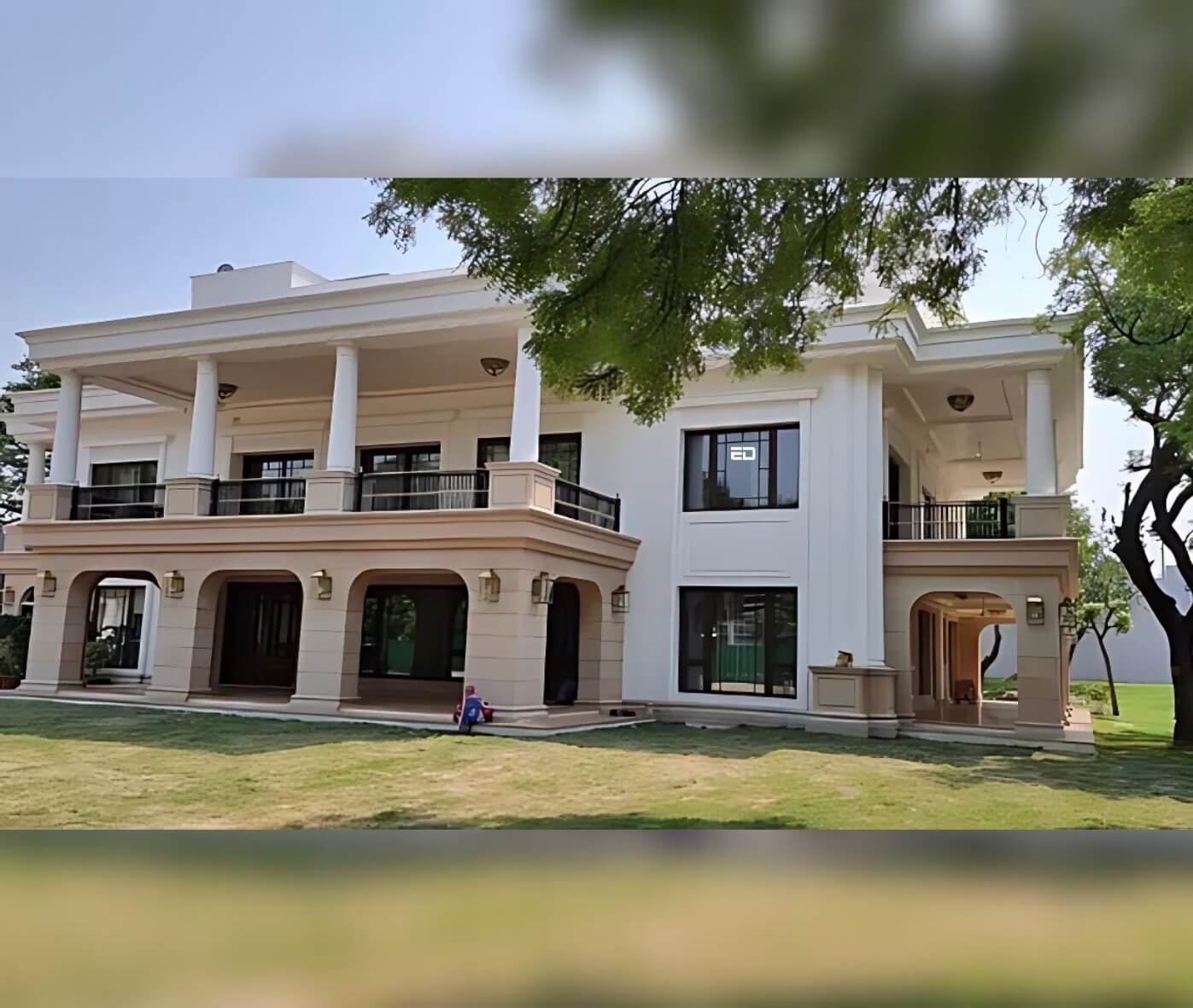 Swati Maliwal Compares Kejriwal's Lavish CM Residence To Pathetic State ...